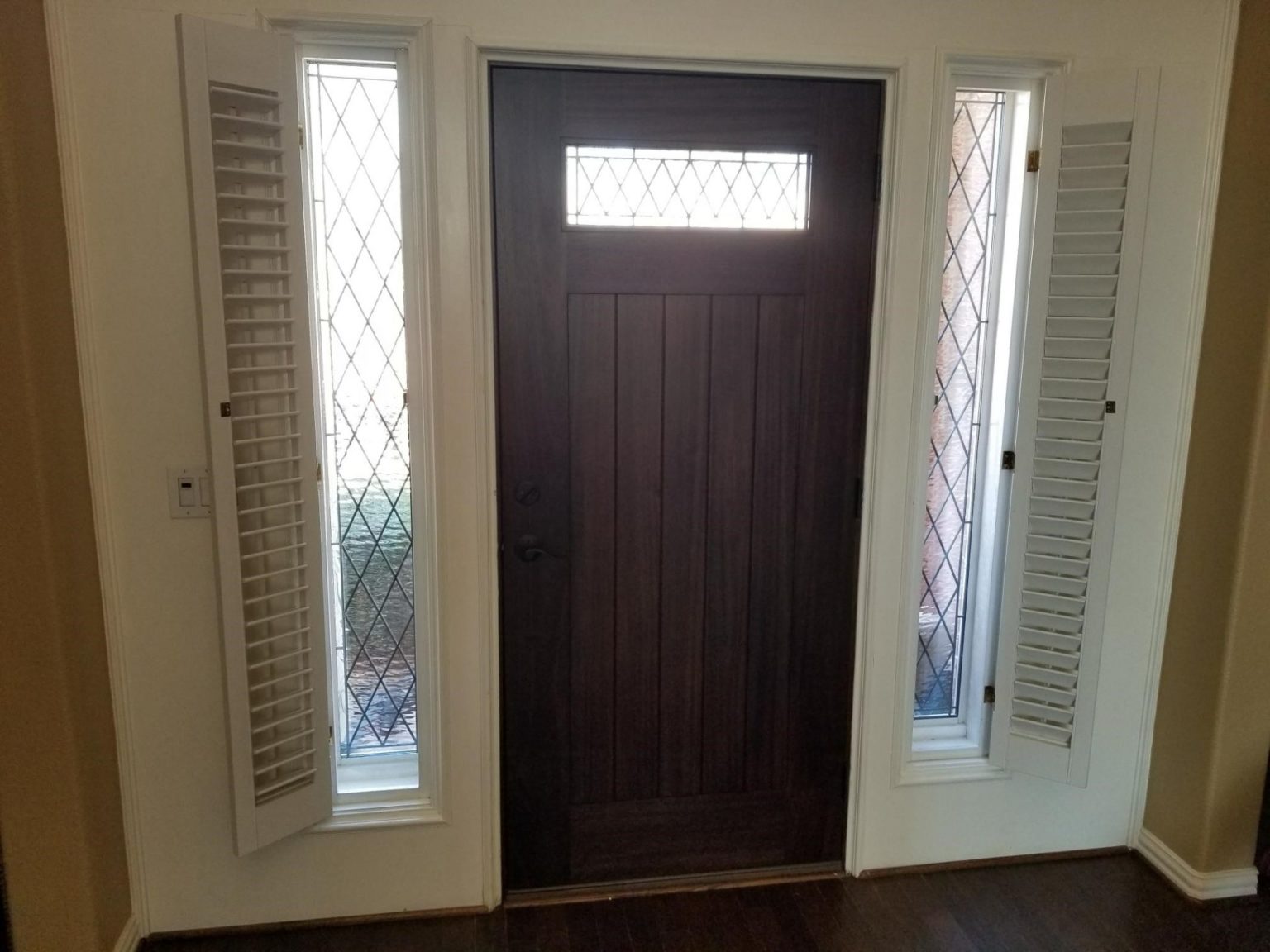 Entryway & Sidelight - StainedGlassWindows.com