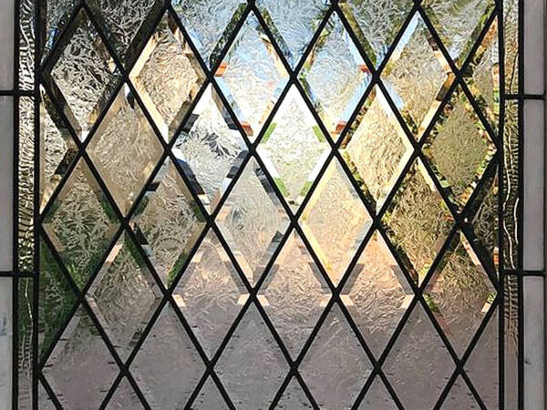 Tudor Style Windows | Beautiful Classic Leaded Glass Diamonds